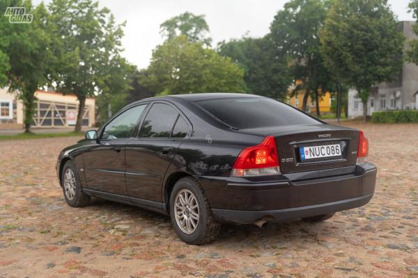 Вольво С60 2005 в Шилуте, объемом двигателя 2.40 л и пробегом 426 тыс. км за 1550 €, фото 5 на AUTOMOTO.COM.LV