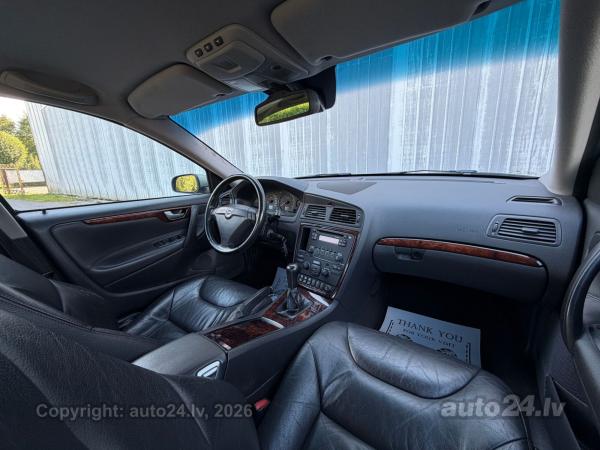 Volvo S60 2005 Paide, ar dzinēja tilpumu 2.40 L un nobraukumu 258 tūkst. km par 4290 €, foto 11 vietnē AUTOMOTO.COM.LV