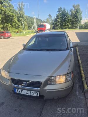 Вольво С60 2005 в Рига, объемом двигателя 2.40 л и пробегом 417 тыс. км за 1500 €, фото  на AUTOMOTO.COM.LV