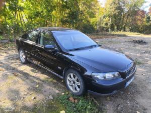 Volvo S60 2005 Viļņa, ar dzinēja tilpumu 2.40 L un nobraukumu 300 tūkst. km par 530 €, foto 4 vietnē AUTOMOTO.COM.LV