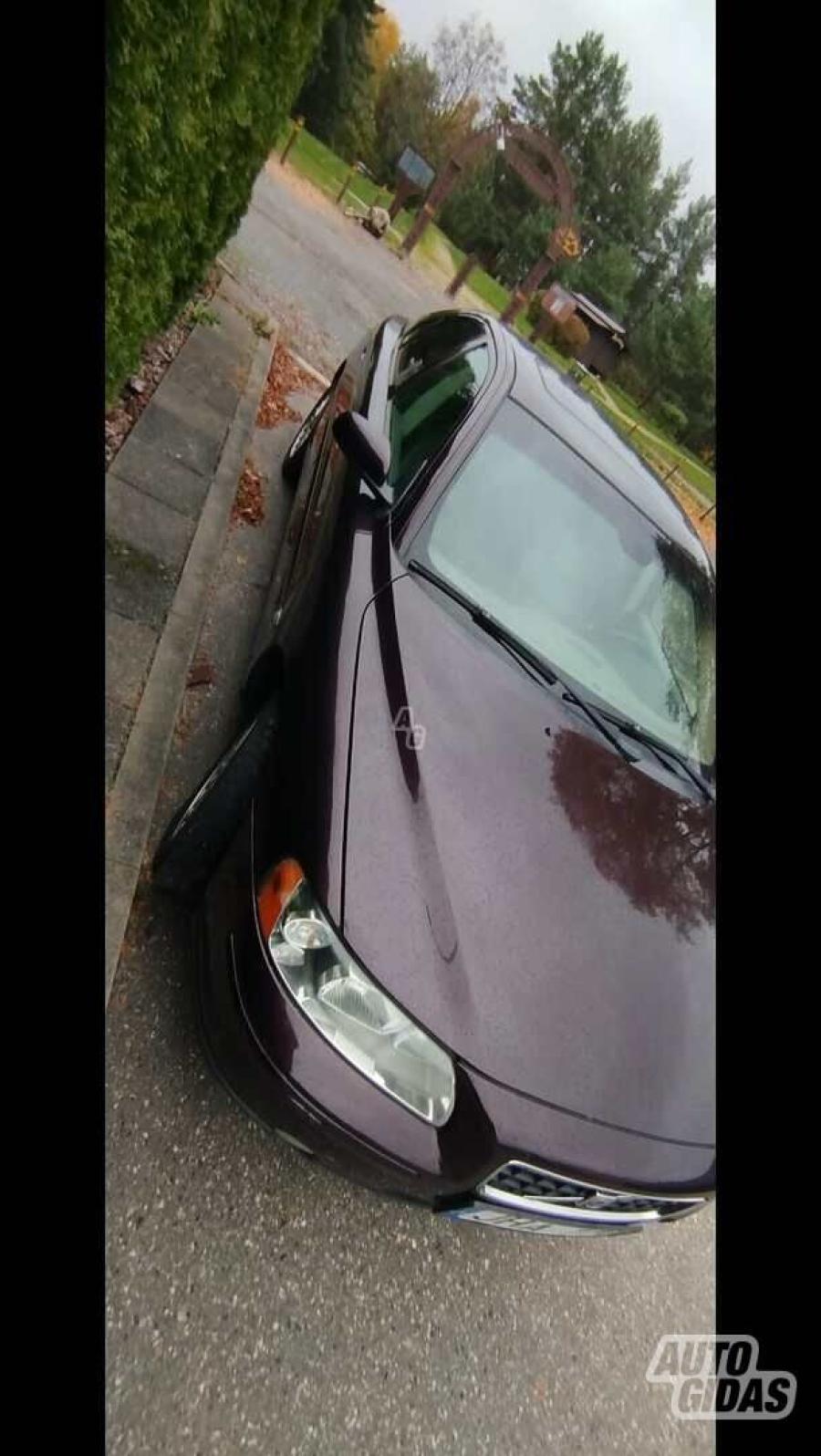 Volvo S60 2005 in Vilnius, with an engine capacity of 2.40 L and mileage of 386 thousand km for 1550 €, photo 4 on AUTOMOTO.COM.LV