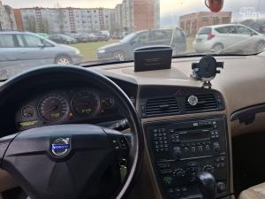 Volvo S60 2006 in Siauliai, with an engine capacity of 2.40 L and mileage of 342 thousand km for 1000 €, photo  on AUTOMOTO.COM.LV