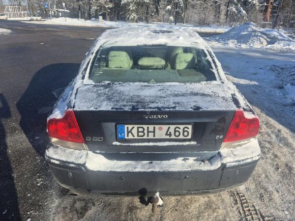 Volvo S60 2006 in Vilnius, with an engine capacity of 2.40 L and mileage of 420 thousand km for 1200 €, photo 3 on AUTOMOTO.COM.LV