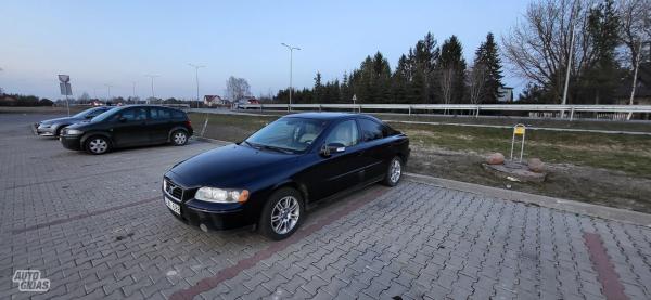 Volvo S60 2006 in Klaipeda, with an engine capacity of 2.40 L and mileage of 363 thousand km for 1050 €, photo 1 on AUTOMOTO.COM.LV