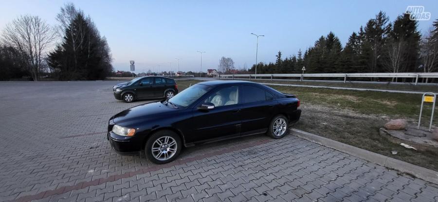 Volvo S60 2006 in Klaipeda, with an engine capacity of 2.40 L and mileage of 363 thousand km for 1050 €, photo 9 on AUTOMOTO.COM.LV