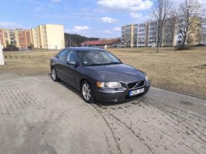 Volvo S60 2006 in Ignalina, with an engine capacity of 2.40 L and mileage of 310 thousand km for 850 €, photo  on AUTOMOTO.COM.LV