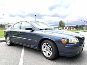 Volvo S60 2006 Kaišiadorys, ar dzinēja tilpumu 2.40 L un nobraukumu 232 tūkst. km par 2800 €, foto 2 vietnē AUTOMOTO.COM.LV