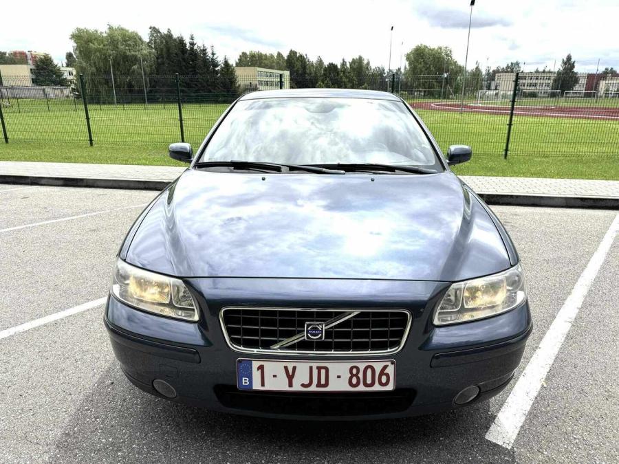 Volvo S60 2006 Kaišiadorys, ar dzinēja tilpumu 2.40 L un nobraukumu 232 tūkst. km par 2800 €, foto 8 vietnē AUTOMOTO.COM.LV