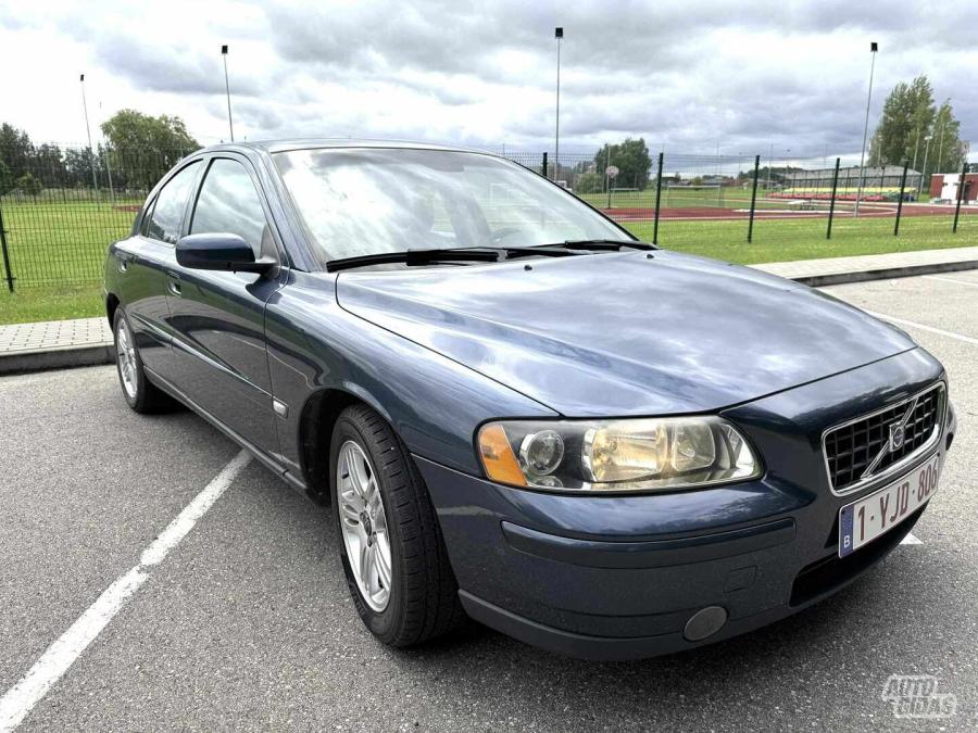 Volvo S60 2006 Kaišiadorys, ar dzinēja tilpumu 2.40 L un nobraukumu 232 tūkst. km par 2800 €, foto 12 vietnē AUTOMOTO.COM.LV