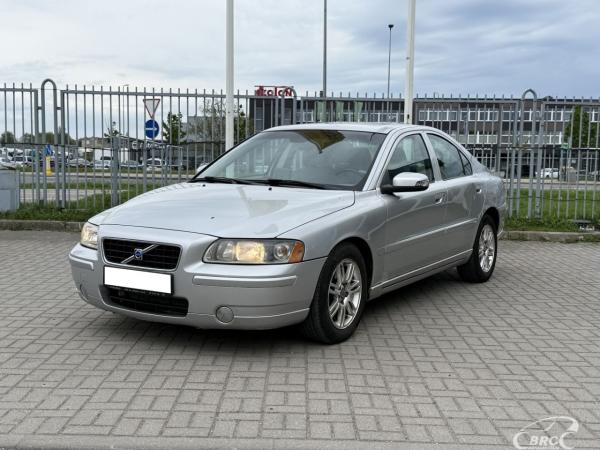 Volvo S60 2006 Klaipėda, ar dzinēja tilpumu 2.44 L un nobraukumu 174 tūkst. km par 1800 €, foto 1 vietnē AUTOMOTO.COM.LV