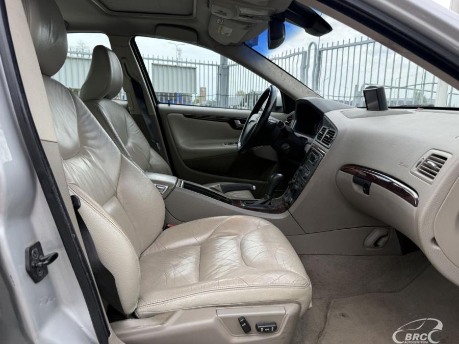 Volvo S60 2006 Klaipėda, ar dzinēja tilpumu 2.44 L un nobraukumu 174 tūkst. km par 1800 €, foto 6 vietnē AUTOMOTO.COM.LV