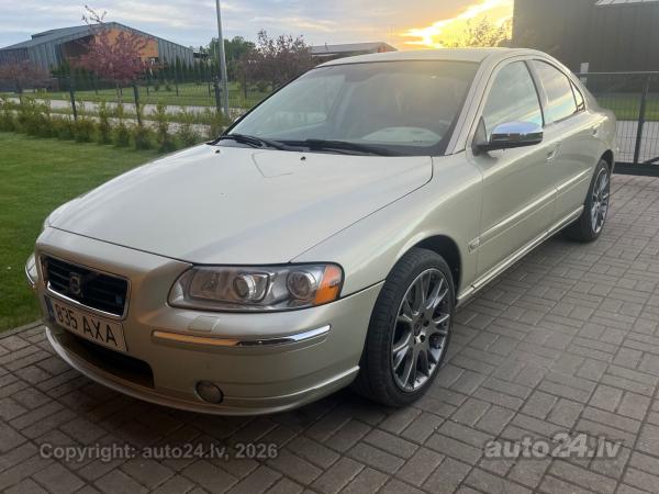 Volvo S60 2006 in Tartu, with an engine capacity of 2.50 L and mileage of 336 thousand km for 4200 €, photo 1 on AUTOMOTO.COM.LV