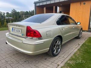 Volvo S60 2006 in Tartu, with an engine capacity of 2.50 L and mileage of 336 thousand km for 4200 €, photo 4 on AUTOMOTO.COM.LV