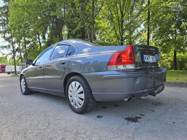 Volvo S60 2006 in Radviliskis, with an engine capacity of 2.40 L and mileage of 228 thousand km for 1150 €, photo 8 on AUTOMOTO.COM.LV