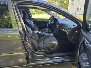 Volvo S60 2006 in Radviliskis, with an engine capacity of 2.40 L and mileage of 228 thousand km for 1150 €, photo 15 on AUTOMOTO.COM.LV