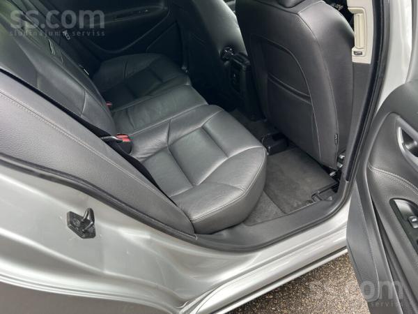 Volvo S60 2006 Rēzekne, ar dzinēja tilpumu 2.40 L un nobraukumu 288 tūkst. km par 3850 €, foto 9 vietnē AUTOMOTO.COM.LV