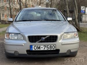 Volvo S60 2006 in Riga, with an engine capacity of 2.40 L and mileage of 402 thousand km for 2000 €, photo  on AUTOMOTO.COM.LV