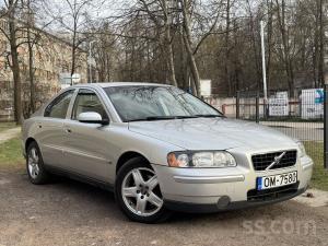 Volvo S60 2006 in Riga, with an engine capacity of 2.40 L and mileage of 402 thousand km for 2000 €, photo 3 on AUTOMOTO.COM.LV