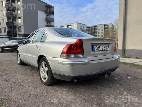 Вольво С60 2006 в Рига, объемом двигателя 2.40 л и пробегом 402 тыс. км за 2000 €, фото 6 на AUTOMOTO.COM.LV