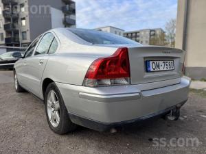 Volvo S60 2006 in Riga, with an engine capacity of 2.40 L and mileage of 402 thousand km for 2000 €, photo 8 on AUTOMOTO.COM.LV
