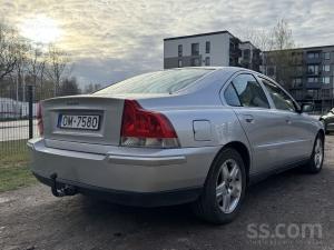 Volvo S60 2006 in Riga, with an engine capacity of 2.40 L and mileage of 402 thousand km for 2000 €, photo 10 on AUTOMOTO.COM.LV
