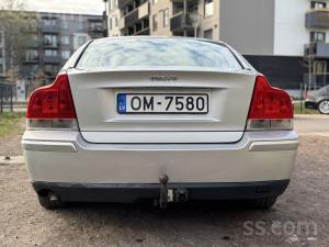 Volvo S60 2006 in Riga, with an engine capacity of 2.40 L and mileage of 402 thousand km for 2000 €, photo 11 on AUTOMOTO.COM.LV