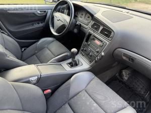 Volvo S60 2006 in Riga, with an engine capacity of 2.40 L and mileage of 402 thousand km for 2000 €, photo 16 on AUTOMOTO.COM.LV
