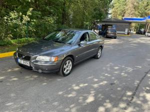 Volvo S60 2006 Rīga, ar dzinēja tilpumu 2.40 L un nobraukumu 0 tūkst. km par 3400 €, foto  vietnē AUTOMOTO.COM.LV