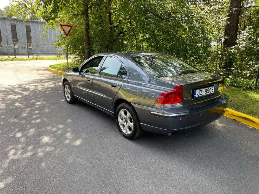 Вольво С60 2006 в Рига, объемом двигателя 2.40 л и пробегом 0 тыс. км за 3400 €, фото 8 на AUTOMOTO.COM.LV