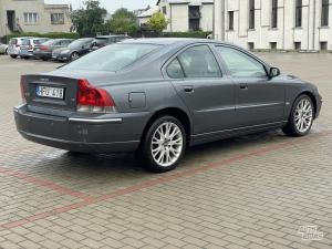Volvo S60 2006 Jonava, ar dzinēja tilpumu 2.40 L un nobraukumu 300 tūkst. km par 950 €, foto 6 vietnē AUTOMOTO.COM.LV