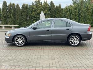 Volvo S60 2006 Jonava, ar dzinēja tilpumu 2.40 L un nobraukumu 300 tūkst. km par 950 €, foto 10 vietnē AUTOMOTO.COM.LV