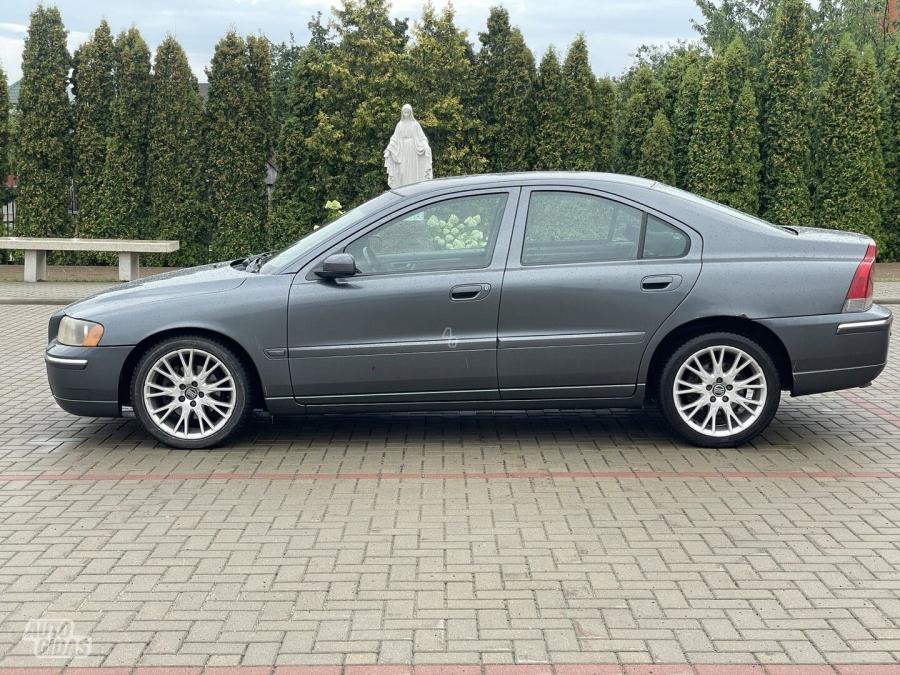 Volvo S60 2006 Jonava, ar dzinēja tilpumu 2.40 L un nobraukumu 300 tūkst. km par 950 €, foto 10 vietnē AUTOMOTO.COM.LV