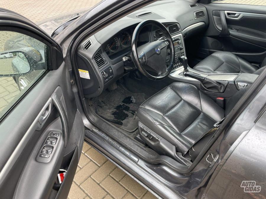 Volvo S60 2006 Jonava, ar dzinēja tilpumu 2.40 L un nobraukumu 300 tūkst. km par 950 €, foto 11 vietnē AUTOMOTO.COM.LV