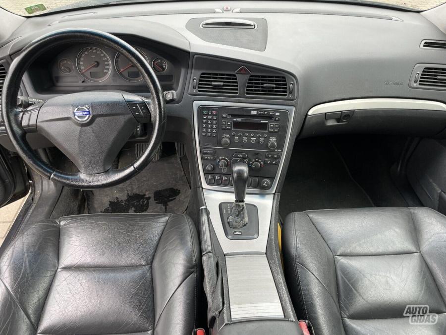 Volvo S60 2006 Jonava, ar dzinēja tilpumu 2.40 L un nobraukumu 300 tūkst. km par 950 €, foto 12 vietnē AUTOMOTO.COM.LV