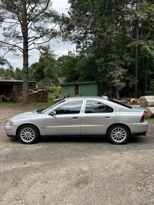 Volvo S60 2006 Tartu, ar dzinēja tilpumu 0.00 L un nobraukumu 391 tūkst. km par 3500 €, foto 3 vietnē AUTOMOTO.COM.LV