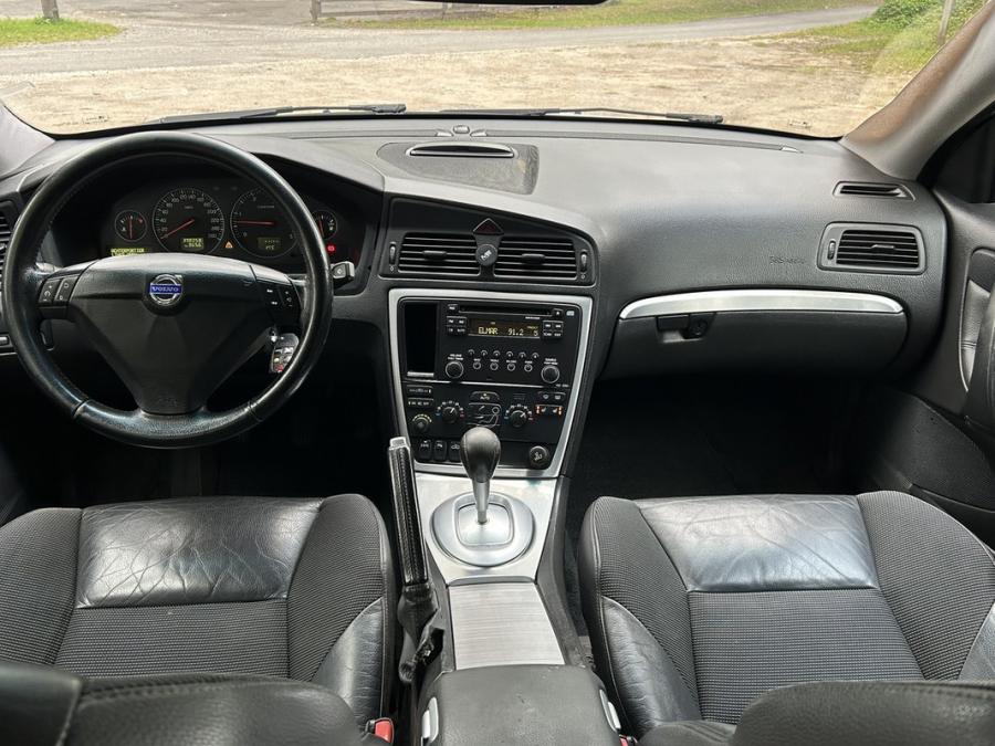 Volvo S60 2006 Tartu, ar dzinēja tilpumu 0.00 L un nobraukumu 391 tūkst. km par 3500 €, foto 8 vietnē AUTOMOTO.COM.LV