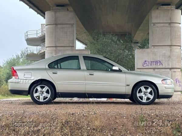 Volvo S60 2006 Tartu, ar dzinēja tilpumu 2.40 L un nobraukumu 207 tūkst. km par 4450 €, foto 6 vietnē AUTOMOTO.COM.LV