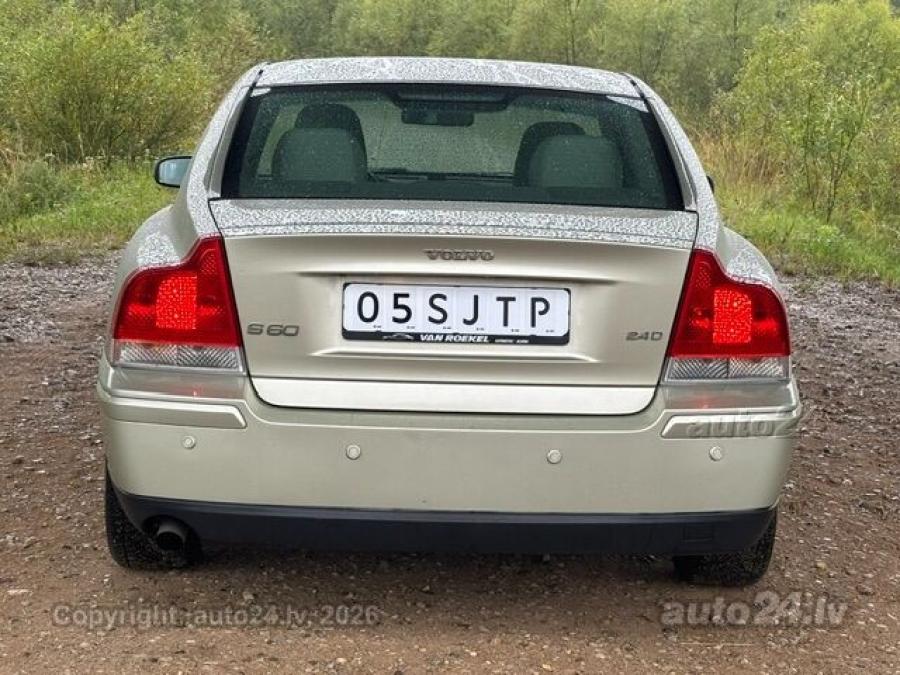 Вольво С60 2006 в Тарту, объемом двигателя 2.40 л и пробегом 207 тыс. км за 4450 €, фото 9 на AUTOMOTO.COM.LV