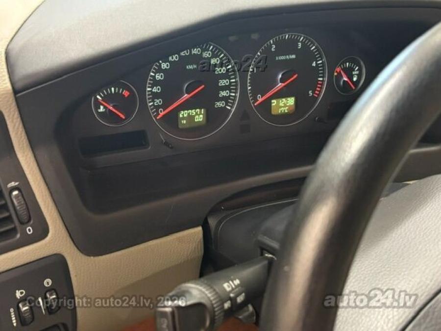 Вольво С60 2006 в Тарту, объемом двигателя 2.40 л и пробегом 207 тыс. км за 4450 €, фото 15 на AUTOMOTO.COM.LV