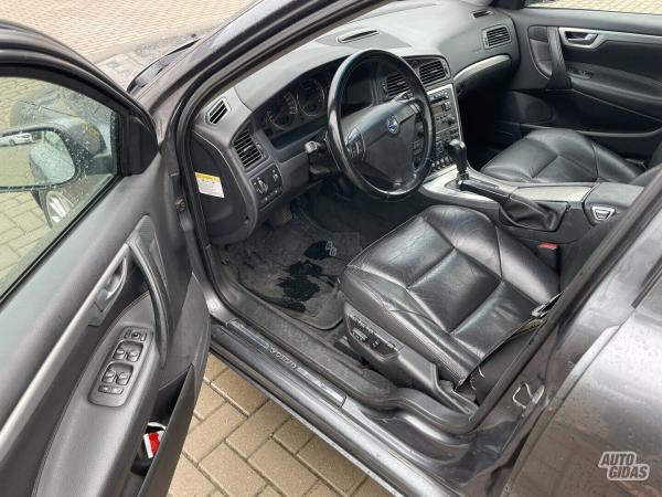 Volvo S60 2006 Jonava, ar dzinēja tilpumu 2.40 L un nobraukumu 300 tūkst. km par 950 €, foto 10 vietnē AUTOMOTO.COM.LV