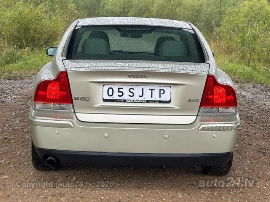 Вольво С60 2006 в Тарту, объемом двигателя 2.40 л и пробегом 207 тыс. км за 4190 €, фото 9 на AUTOMOTO.COM.LV