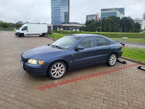 Volvo S60 2006 in Vilnius, with an engine capacity of 2.40 L and mileage of 340 thousand km for 2400 €, photo 3 on AUTOMOTO.COM.LV