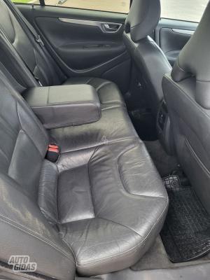 Volvo S60 2006 in Vilnius, with an engine capacity of 2.40 L and mileage of 340 thousand km for 2400 €, photo 8 on AUTOMOTO.COM.LV