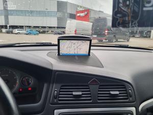 Volvo S60 2006 in Vilnius, with an engine capacity of 2.40 L and mileage of 340 thousand km for 2400 €, photo 15 on AUTOMOTO.COM.LV
