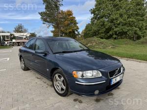 Volvo S60 2006 Dobele, ar dzinēja tilpumu 2.40 L un nobraukumu 0 tūkst. km par 1700 €, foto  vietnē AUTOMOTO.COM.LV