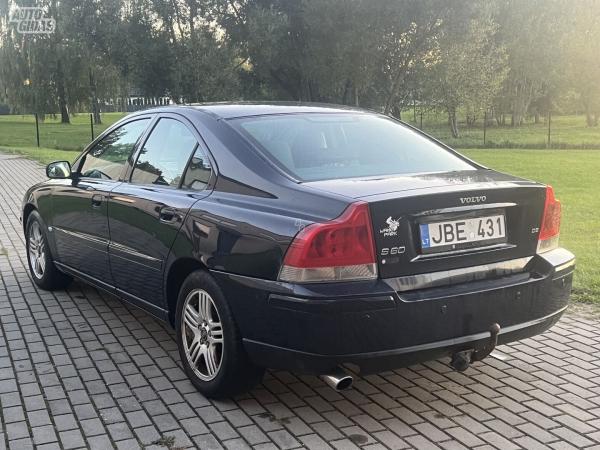 Volvo S60 2006 Tauragė, ar dzinēja tilpumu 2.40 L un nobraukumu 400 tūkst. km par 1150 €, foto 4 vietnē AUTOMOTO.COM.LV
