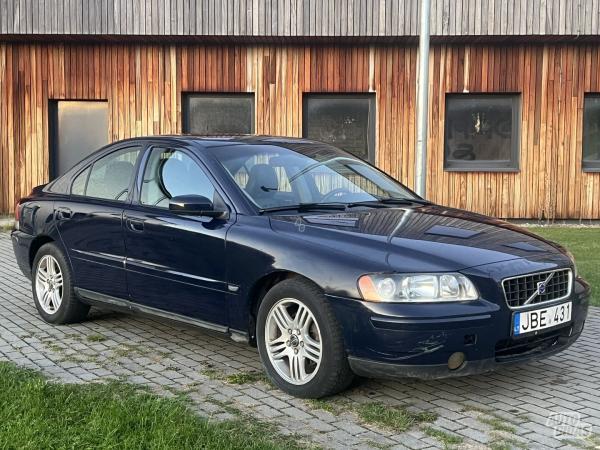 Volvo S60 2006 Tauragė, ar dzinēja tilpumu 2.40 L un nobraukumu 400 tūkst. km par 1150 €, foto 6 vietnē AUTOMOTO.COM.LV