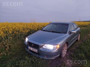 Volvo S60 2007 in Ludza, with an engine capacity of 2.40 L and mileage of 0 thousand km for 1400 €, photo 1 on AUTOMOTO.COM.LV