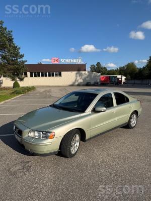 Volvo S60 2007 in Valmiera, with an engine capacity of 2.40 L and mileage of 333 thousand km for 1777 €, photo 3 on AUTOMOTO.COM.LV