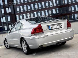 Volvo S60 2007 in Riga, with an engine capacity of 2.40 L and mileage of 358 thousand km for 1190 €, photo 3 on AUTOMOTO.COM.LV